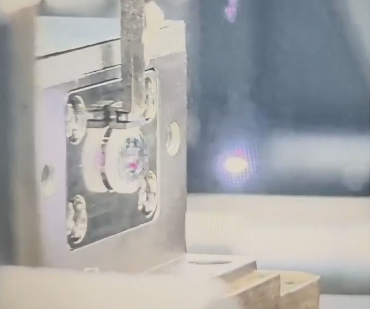 Application of Solid-State Lasers in LIBS, RealLight